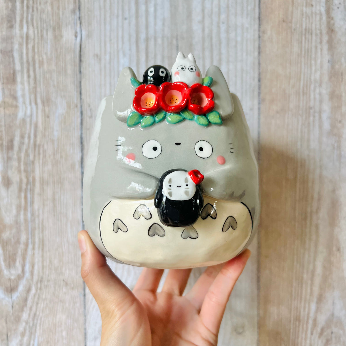 Flowery TOTORO POT with No face, Chibi Totoro and Soot sprites friends ...
